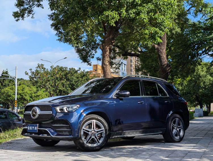 M-Benz 2020 GLE350d 4MATIC AMG Line 深藍 - 皇賓汽車 專營中古車
