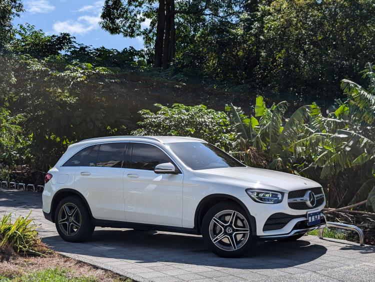 M-Benz 2020 GLC300 4MATIC AMG Line 白 - 皇賓汽車 專營中古車